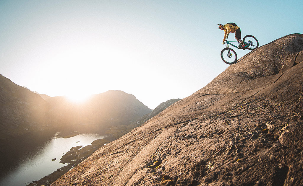 Danny MacAskill - The Slabs ⋆ Vojo