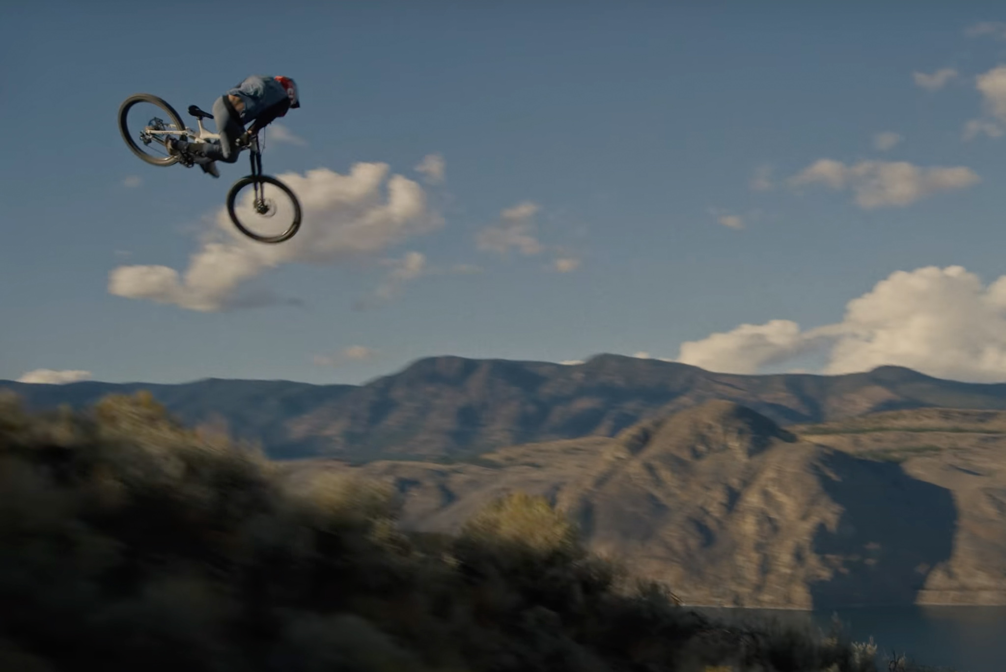 Brett Rheeder - Continuum ⋆ Vojo