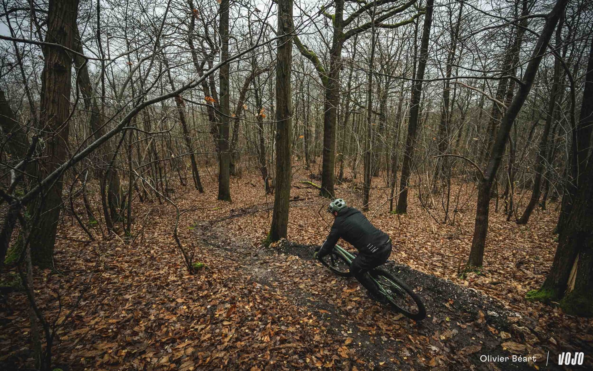 Test nouveauté | Versan Heroc : un acier bleu-blanc-vivant ⋆ Vojo