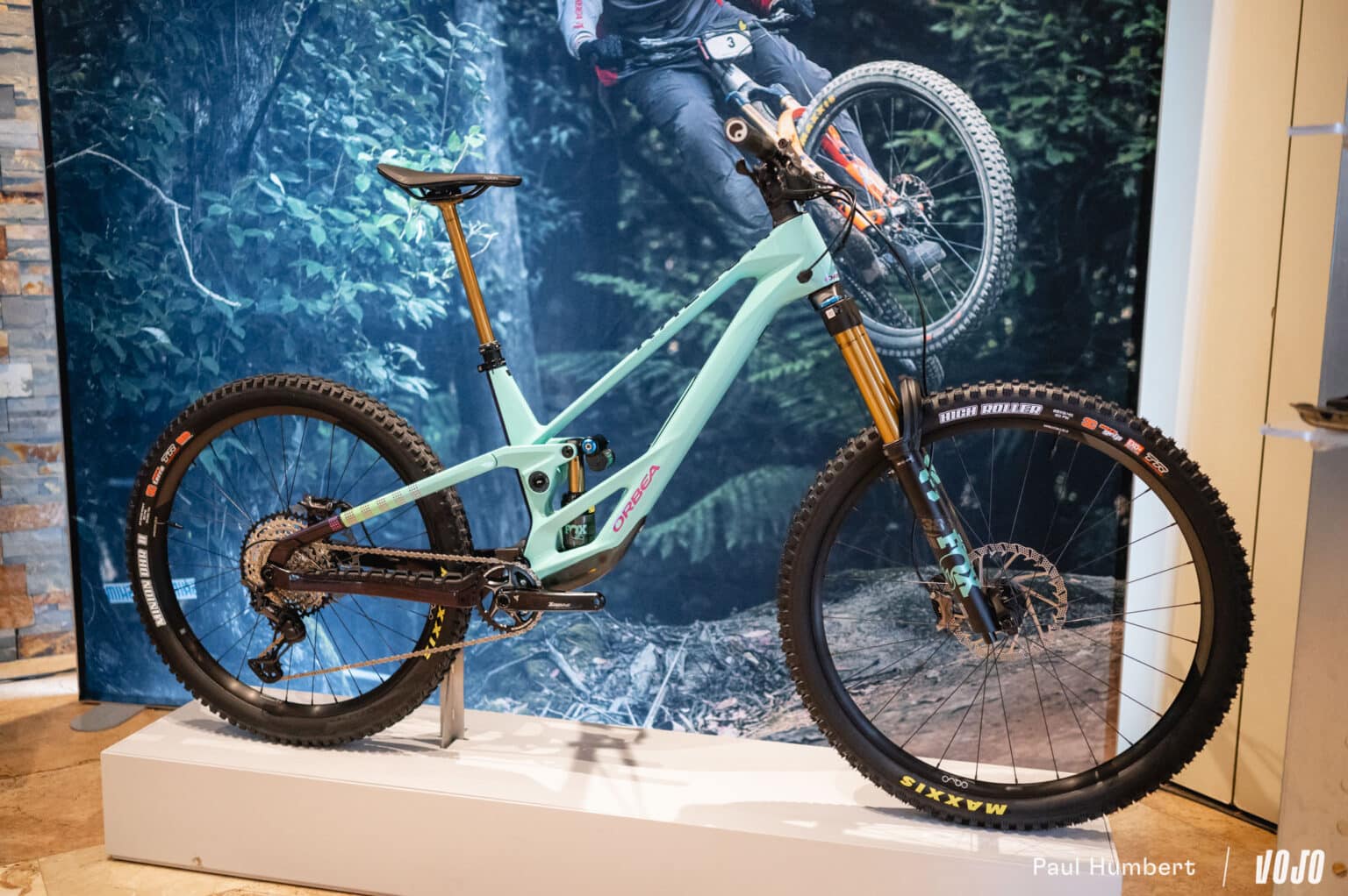 Test nouveauté | Orbea Rallon 2025 : un enduro dans le corps d’un DH ⋆ Vojo