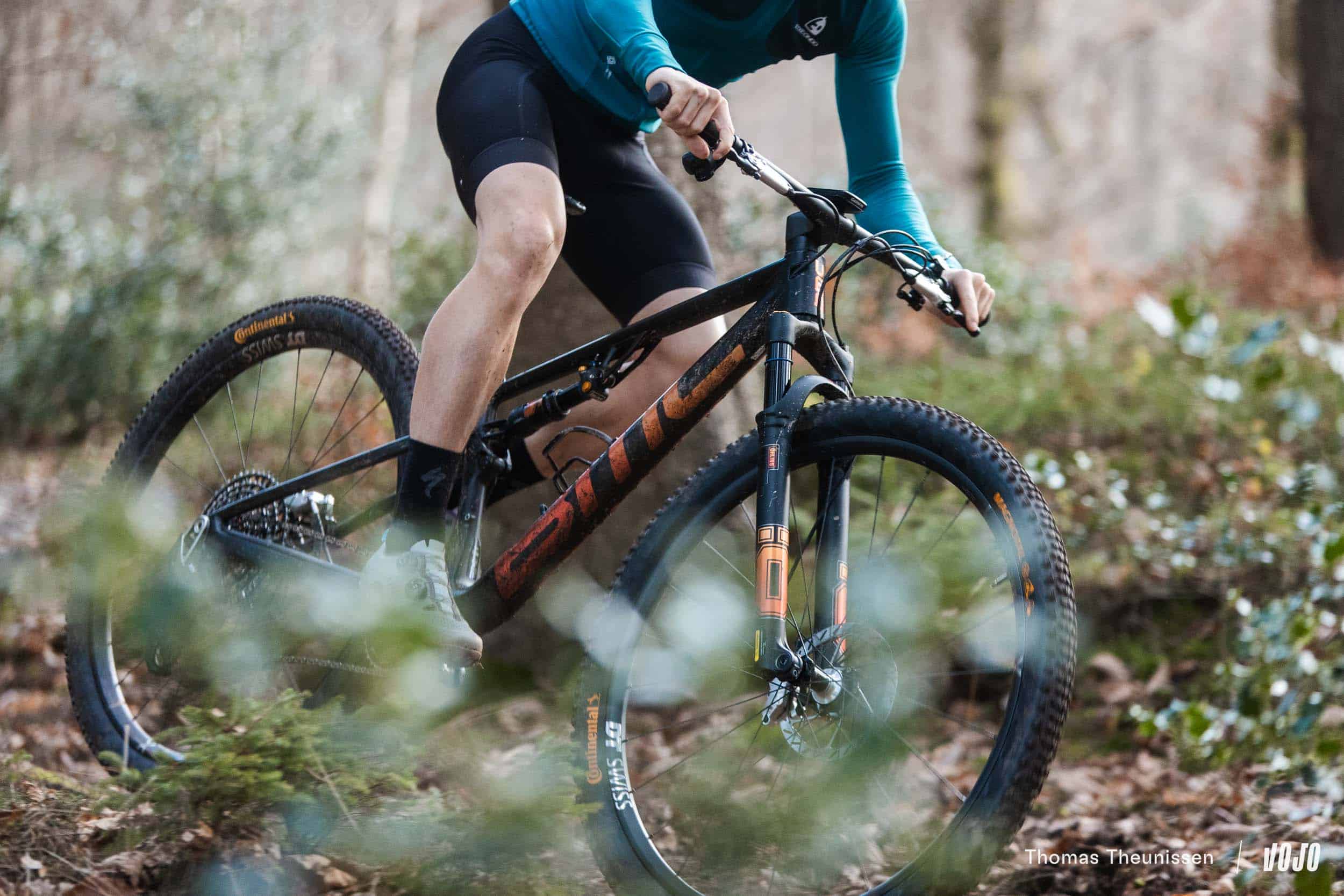 Test XC | BMC Fourstroke R 01: een volbloed racemachine ⋆ Vojo